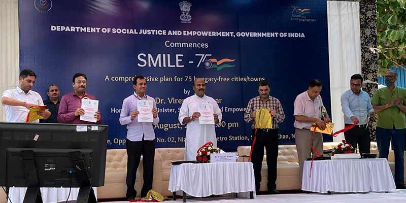 Govt launches SMILE-75 initiative | Ministry of Social Justice and ...