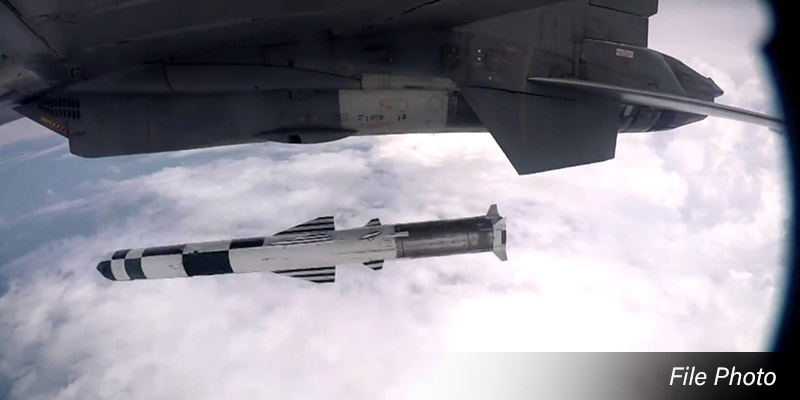 IAF test-fires extended range version of BrahMos missile from SU-30MKI ...